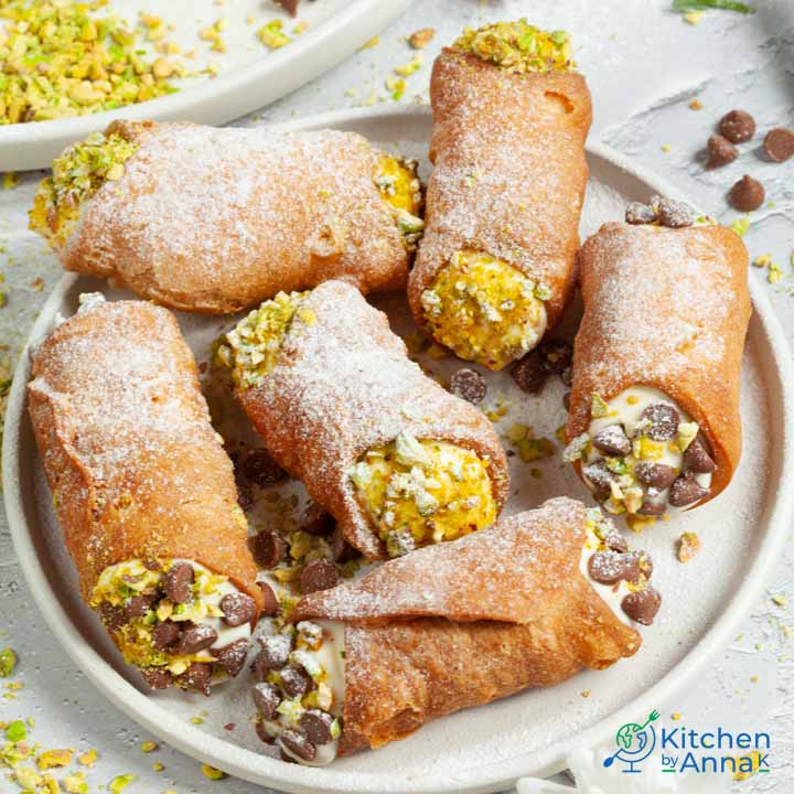 Italian Cannoli